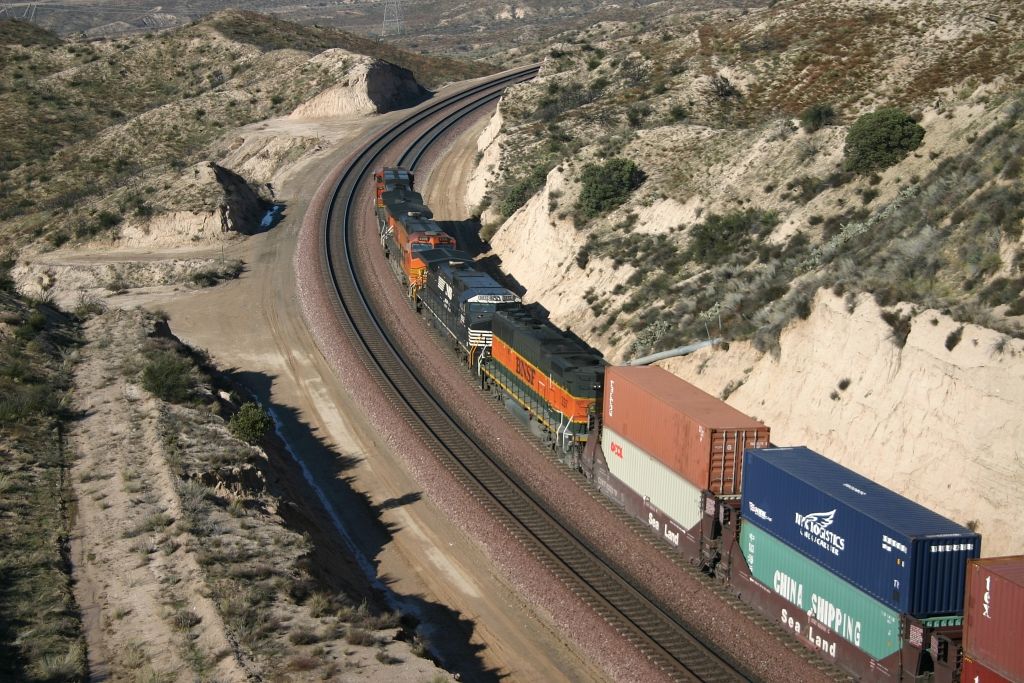 BNSF going away shot from Summit